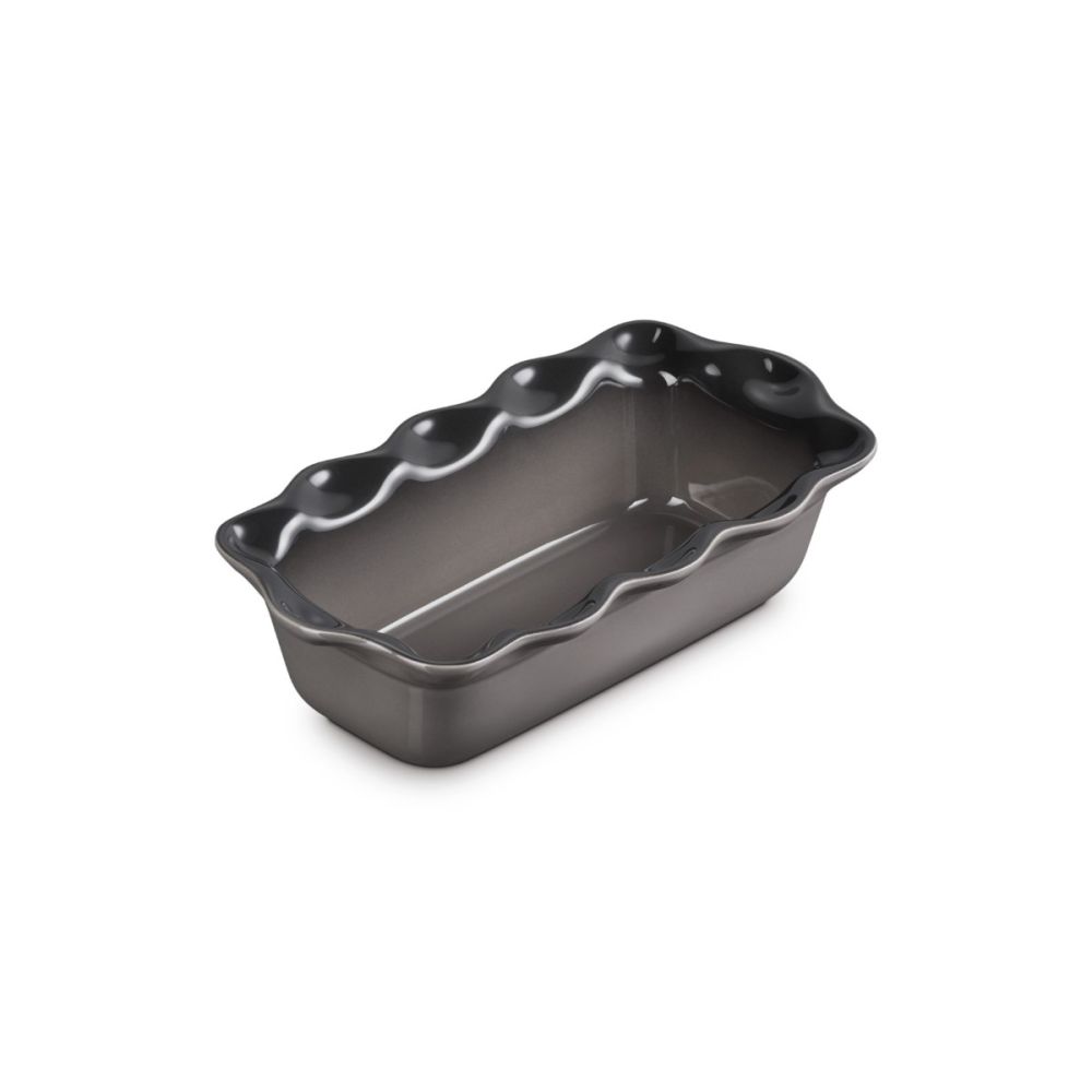 9" Heritage Loaf Pan (Oyster) | Le Creuset | Everything Kitchens